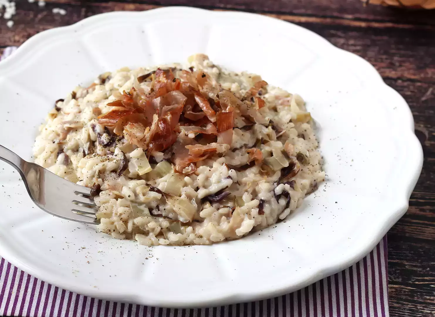 Kermainen ja maukas retiisi, pekoni ja philadelphia risotto